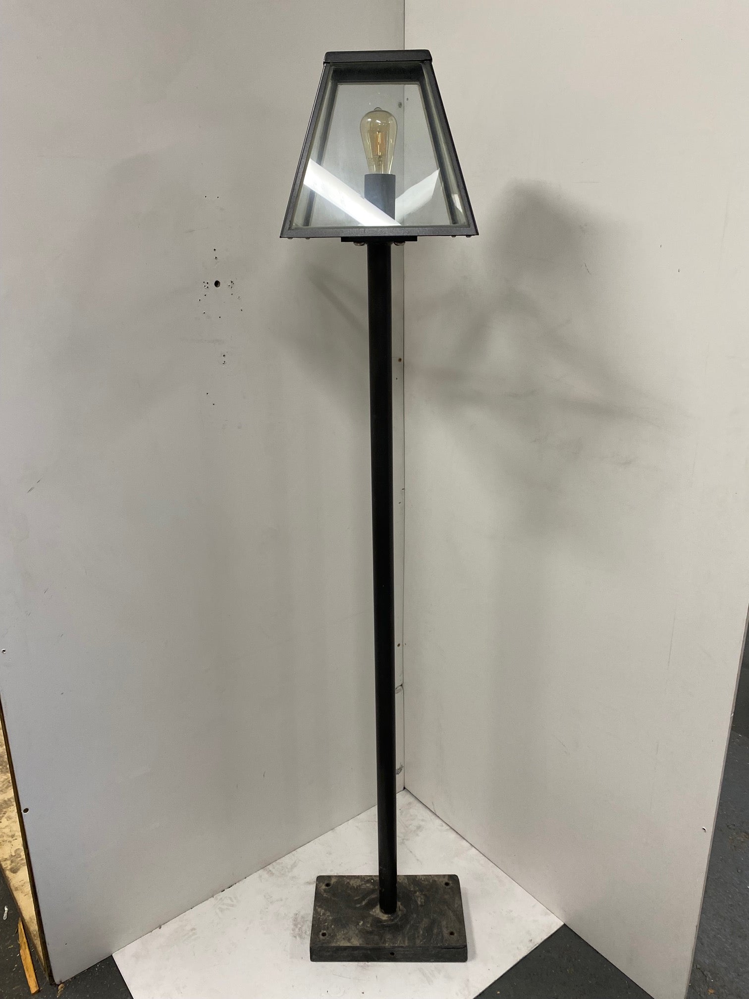 Contemporary lamp post in galvanised steel 1.8m | Exterior Lamps